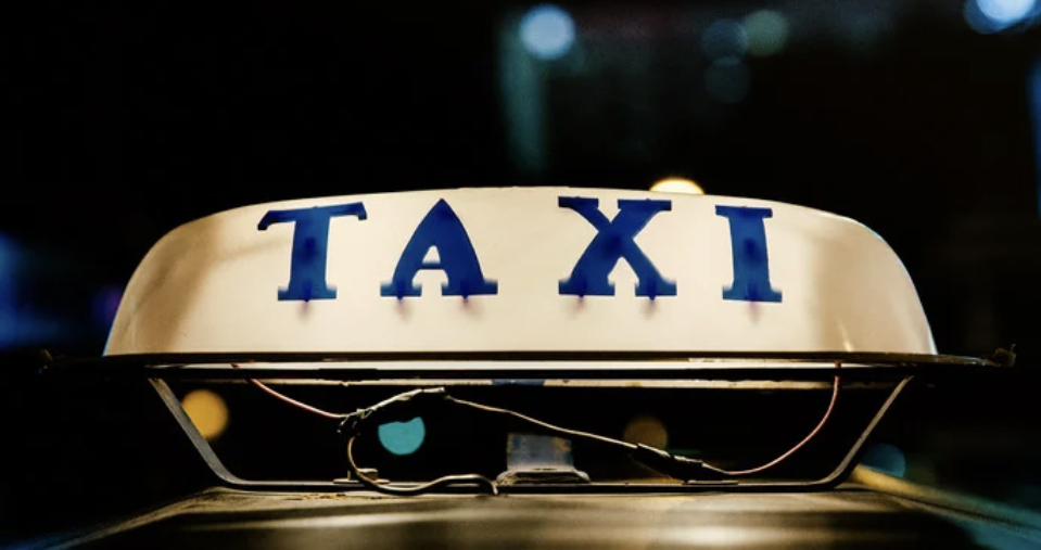 Πρόοδος πιλοτικού προγράμματος μετατροπής των ΤΑΞΙ σε 6θέσια και 9θέσια ...