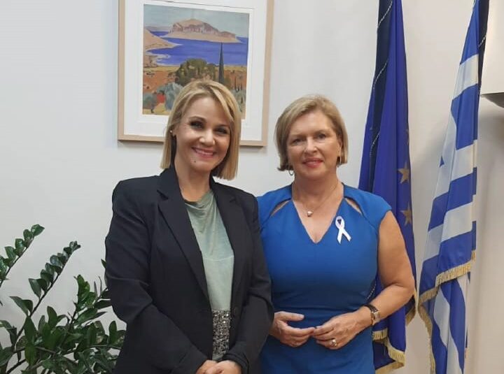 Μίκα Ιατρίδη με Αναπληρώτρια Υπουργό Υγείας, Μίνα Γκάγκα: «Η ενίσχυση ...